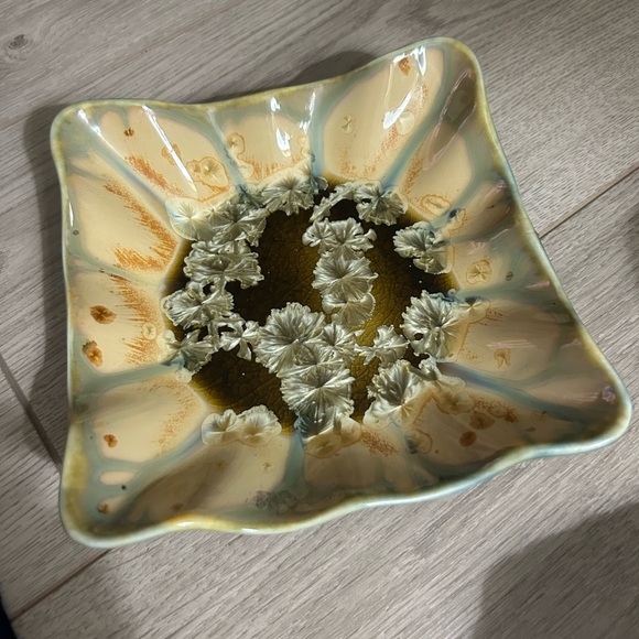 Accents | Edgecomb Potters Approx 6 12 Square Plate W Curvy Edges No ...